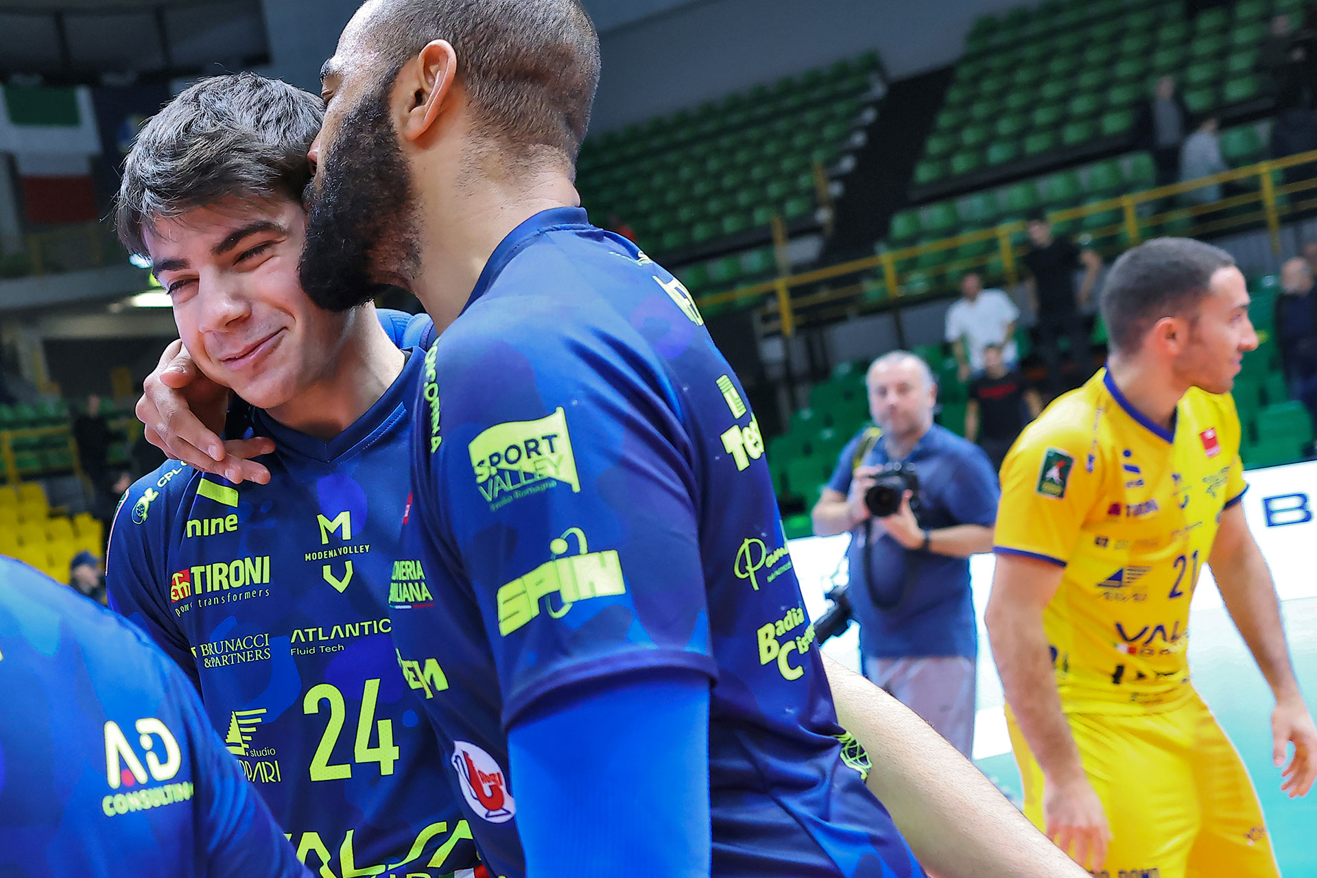 Crescere al PalaPanini: Andrea Malavasi esordisce in prima squadra a 17 ...