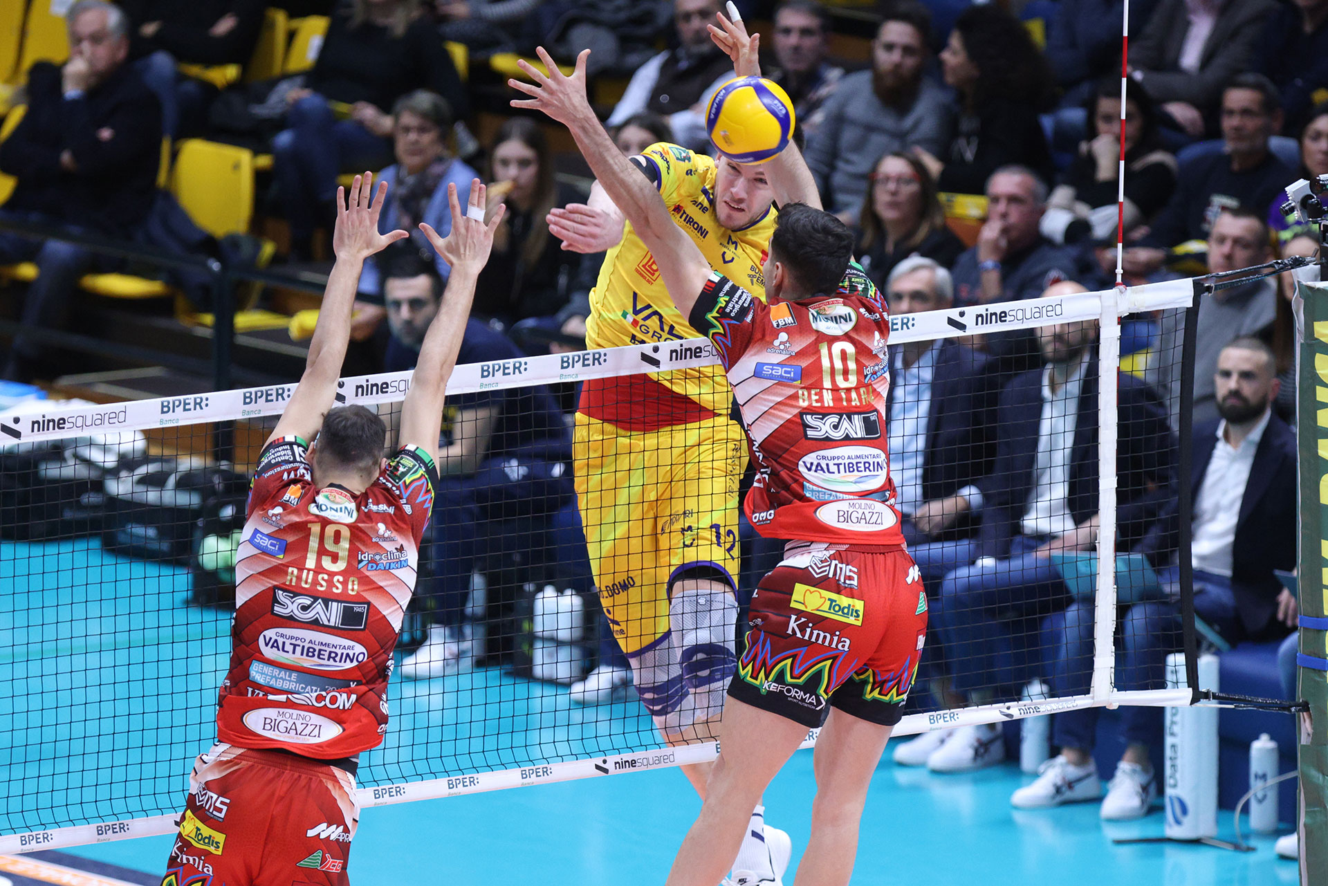 Modena perde 3-0 con Perugia al PalaPanini - Modena Volley